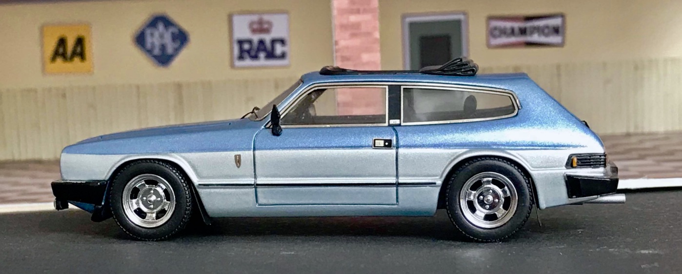 El Kekomóvil: Reliant Scimitar GTE SE6 de Neo Scale Models