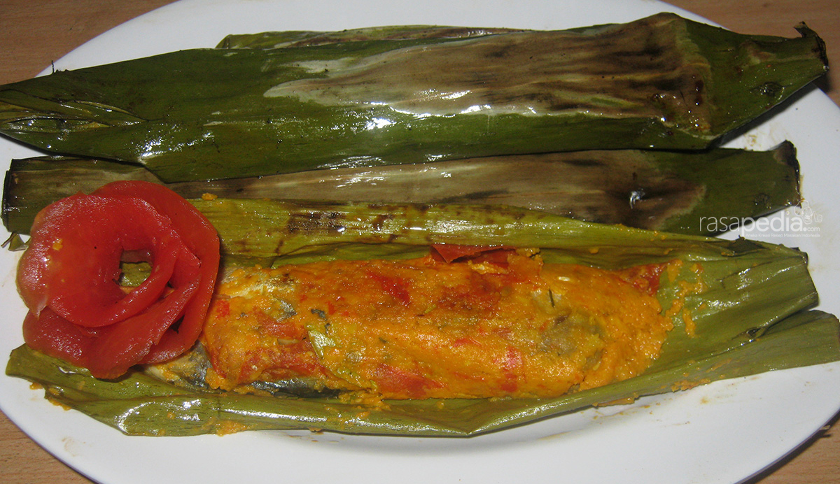 Resep Cara Membuat Pepes Ikan Pindang Salem - Aneka Kreasi Resep ... Resep Cara Membuat Pepes Ikan Pindang Salem - Aneka Kreasi Resep ...