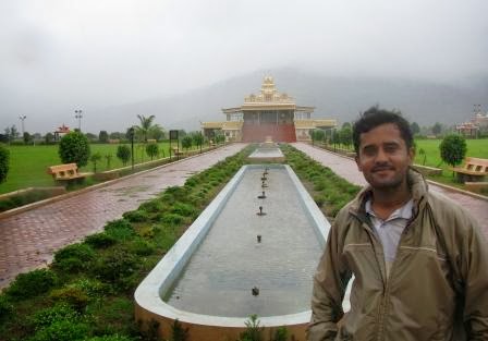 Pune To Pune...via India: Hadashi -Pune (2009)