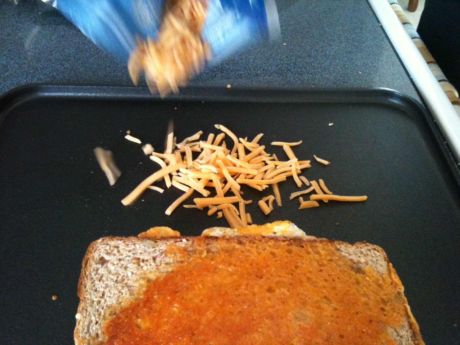 Holly Goes Lightly: Cheesy Grilled Cheese Sandwiches