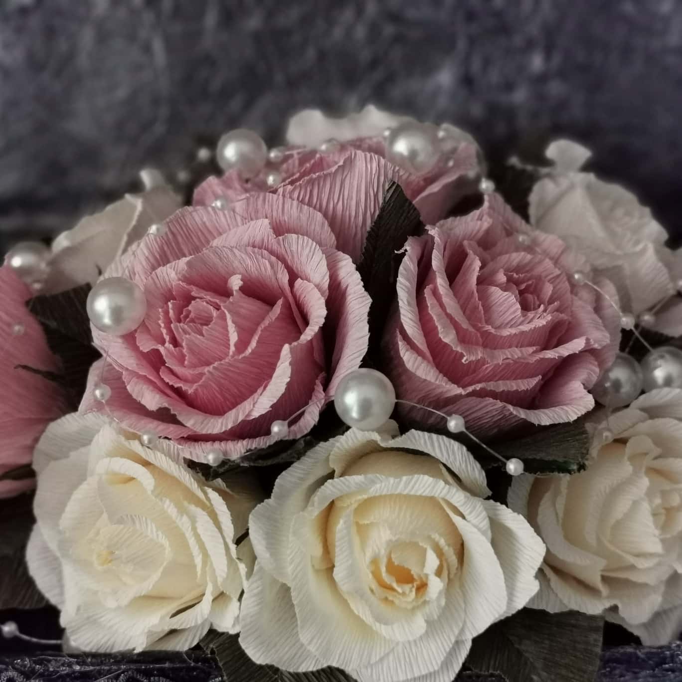 Floraria handmade ... cu flori din hartie