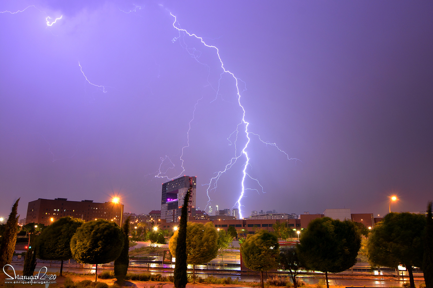 Rayos y centellas - Enrique Marugán - FOTOGRAFÍA NOCTURNA