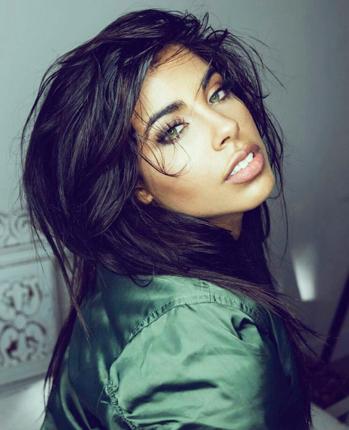 The ABC´s of Beauty: Marina Mendes (Galería 1)