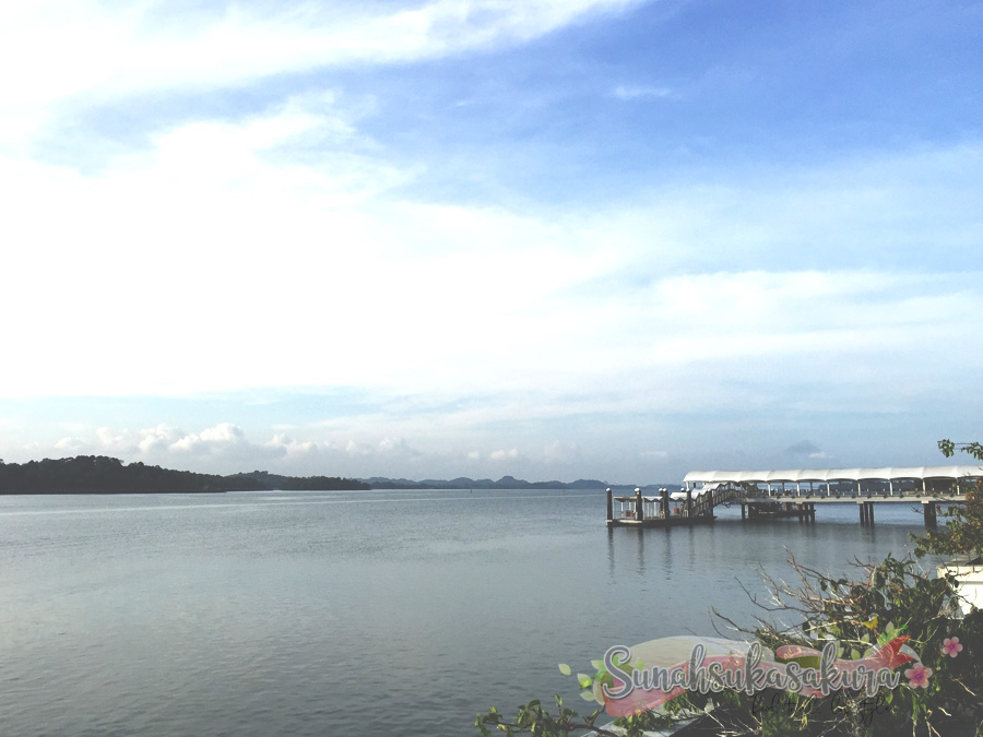 Sepagi di Terminal Feri Antarabangsa Puteri Harbour