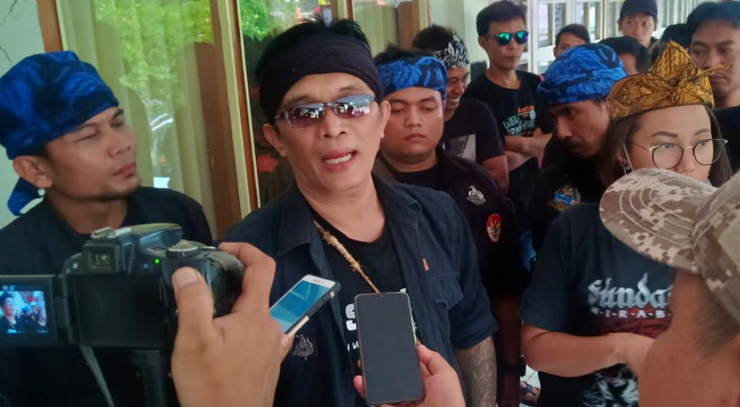 Demo Aksi Paguyuban Sunda Wani di Dinas PUPR Subang terkait Maraknya ...