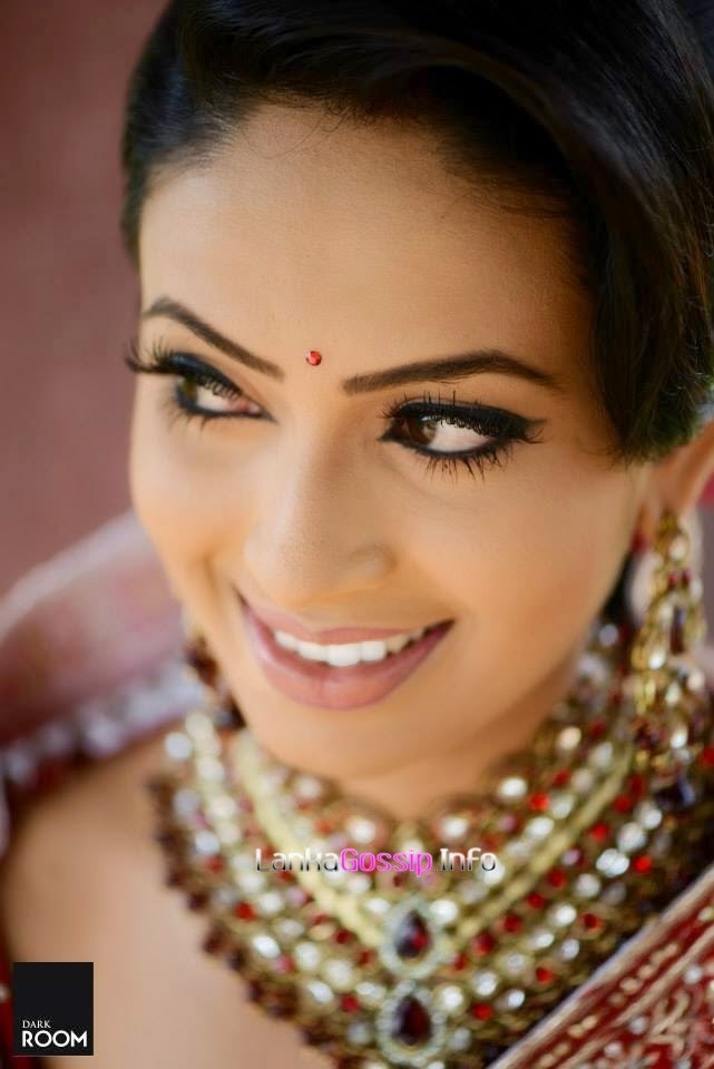 Gossip Lanka News | Hot Image: Peshala Manoj Wedding