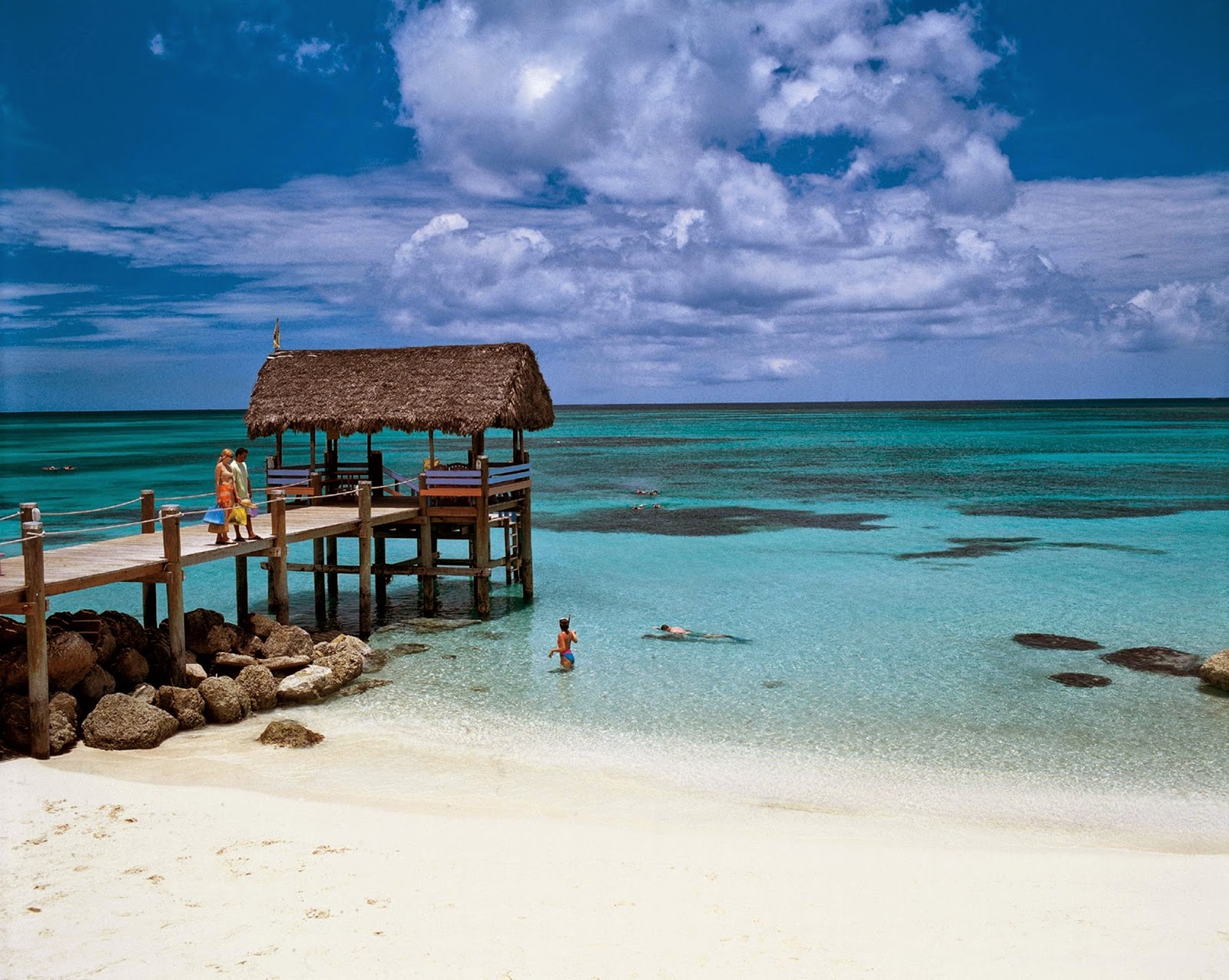 Bahamas - Tourist Attractions in the Bahamas - Exotic Travel Destination