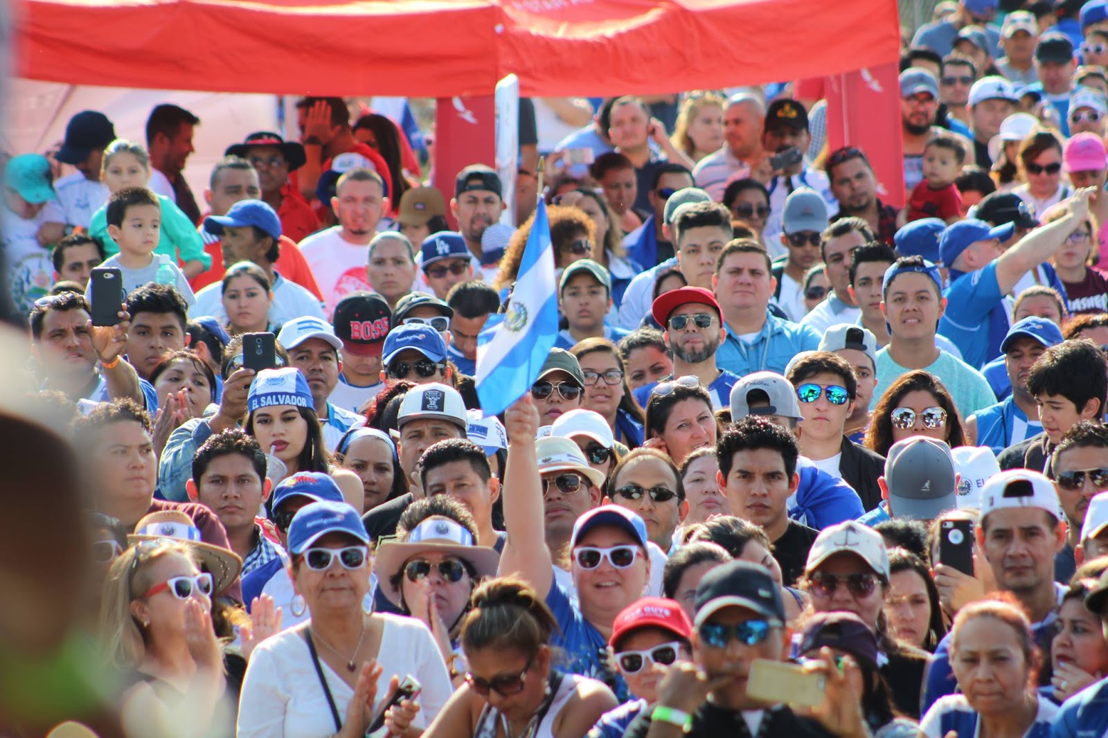 Salvadoreños en EEUU aseguran que apoyarán económicamente a Nayib ...