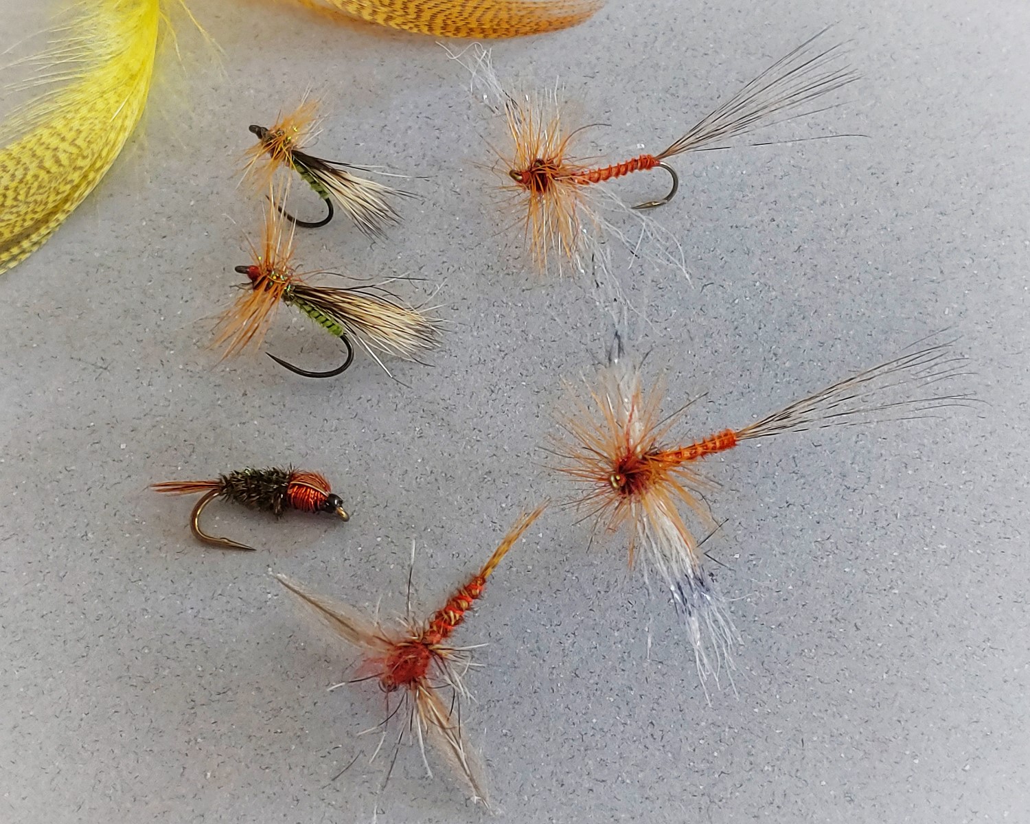 Fly Fisherman's Café: Few Trout Flies (US and European patterns)