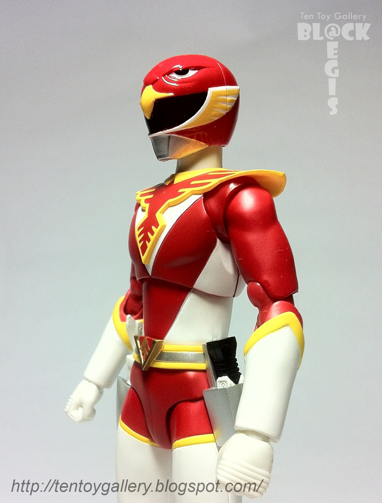 Ten Toy Gallery: Review: S.H.Figuarts Red Hawk
