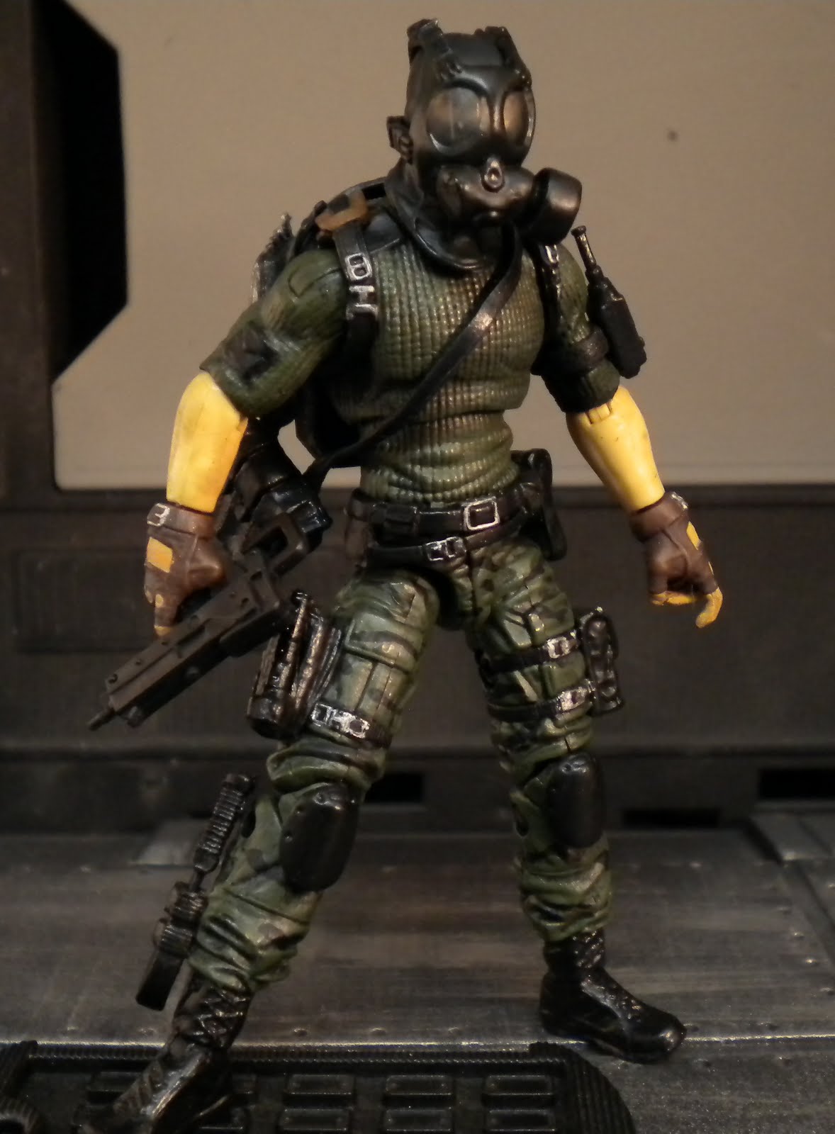 NES Metal Gear Original "Solid Snake" - HissTank.com