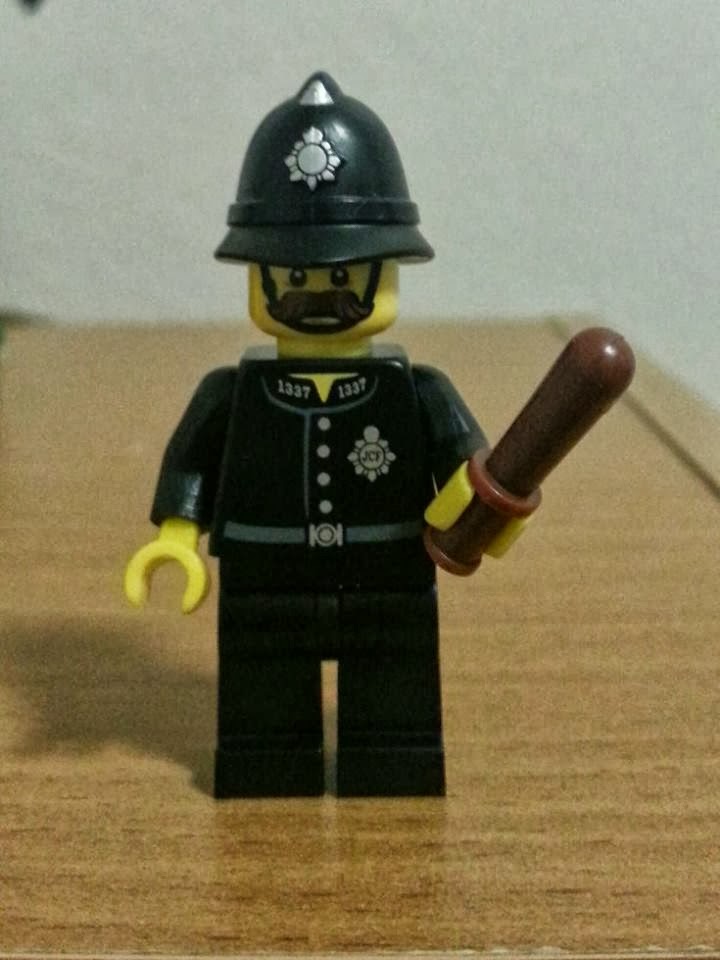 Lupine Book Club: Lego Review - Minifigures Series 11 (71002)