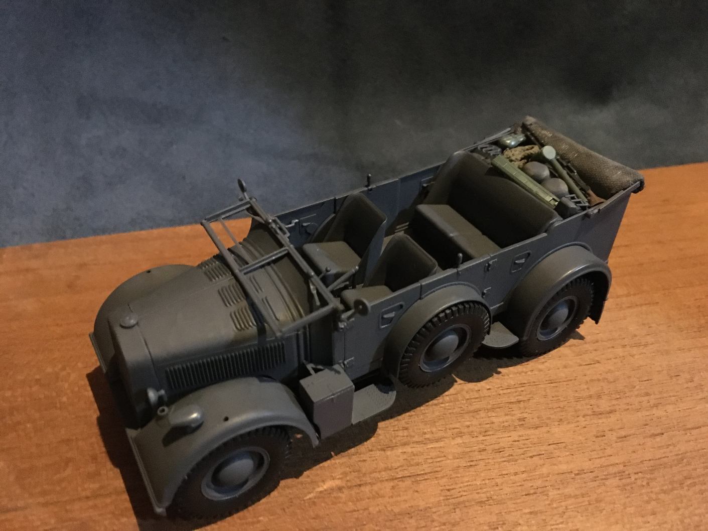 羽沢RAdio: イタレリ1/35 ホルヒ KFZ15 / Italeri 1/35 Horch KFZ15