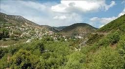 ΕΙΜΑΣΤΕ ΤΟΣΟ ΚΟΝΤΑ ΑΛΛΑ ΚΑΙ ΤΟΣΟ ΜΑΚΡΙΑ ΑΠΟ ΤΟΝ ΠΑΡΑΔΕΙΣΟ — Stilida.com