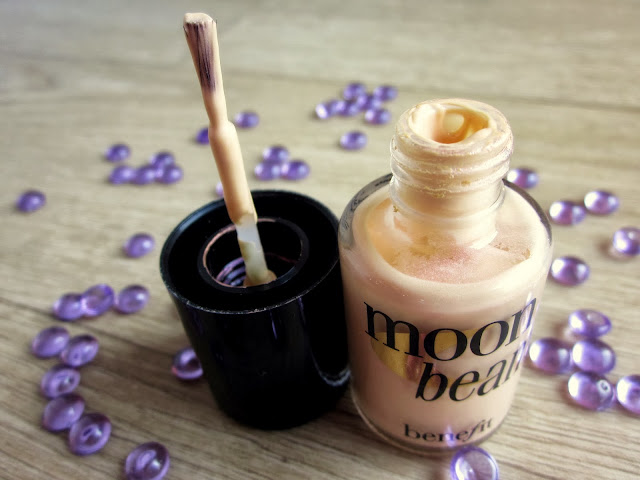 Le boudoir d'Ines: ☽ ☆ ☾ Moon Beam de Benefit : L'enlumineur venu d ...