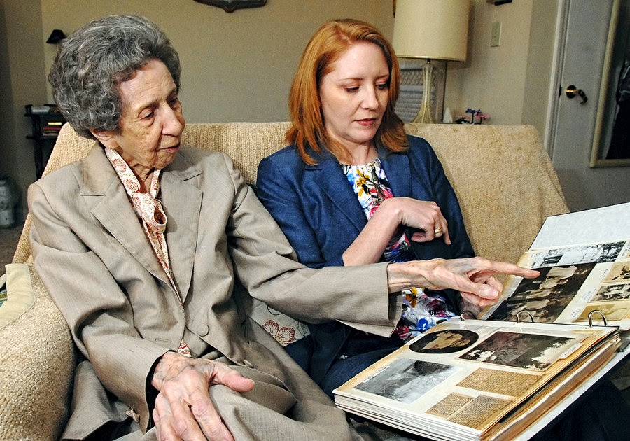 Reminiscence Therapy and Dementia | Alzheimer's Front Row