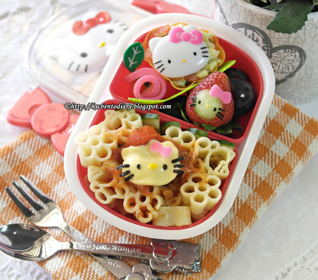 Karenwee's Bento Diary: Bento#May31~Hello Kitty Pasta Lunch