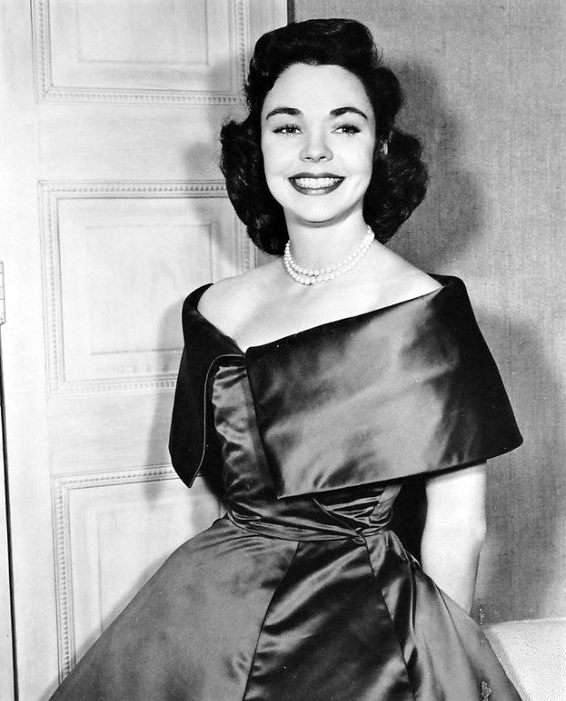 40 Beautiful Photos of Jennifer Jones in the 1940s and 1950s ~ Vintage ...