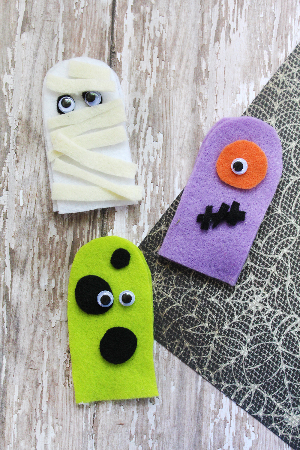 Southern Mom Loves: Halloween Felt Finger Puppets Craft