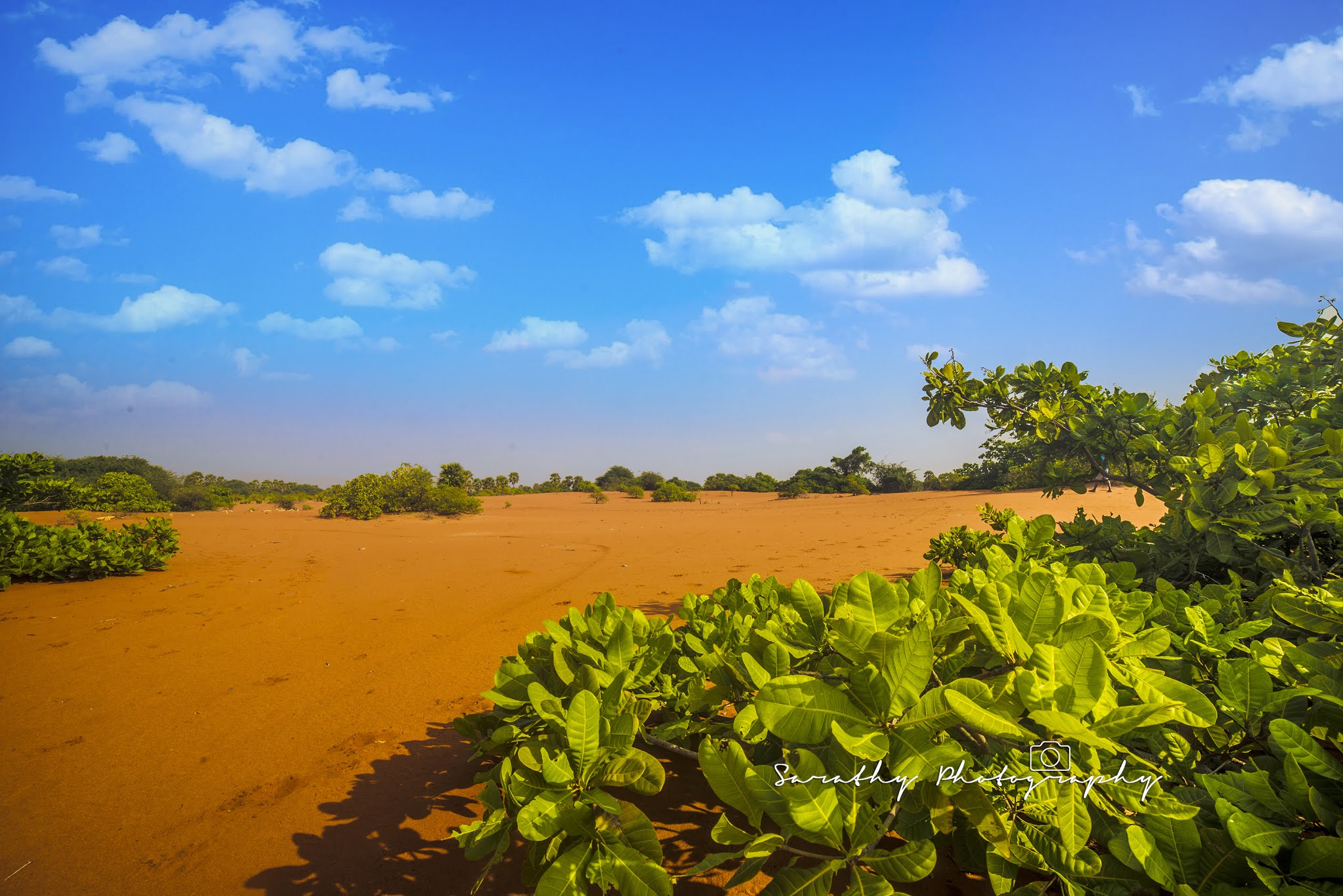 Kazhugumalai Temples and Therikadu Desert