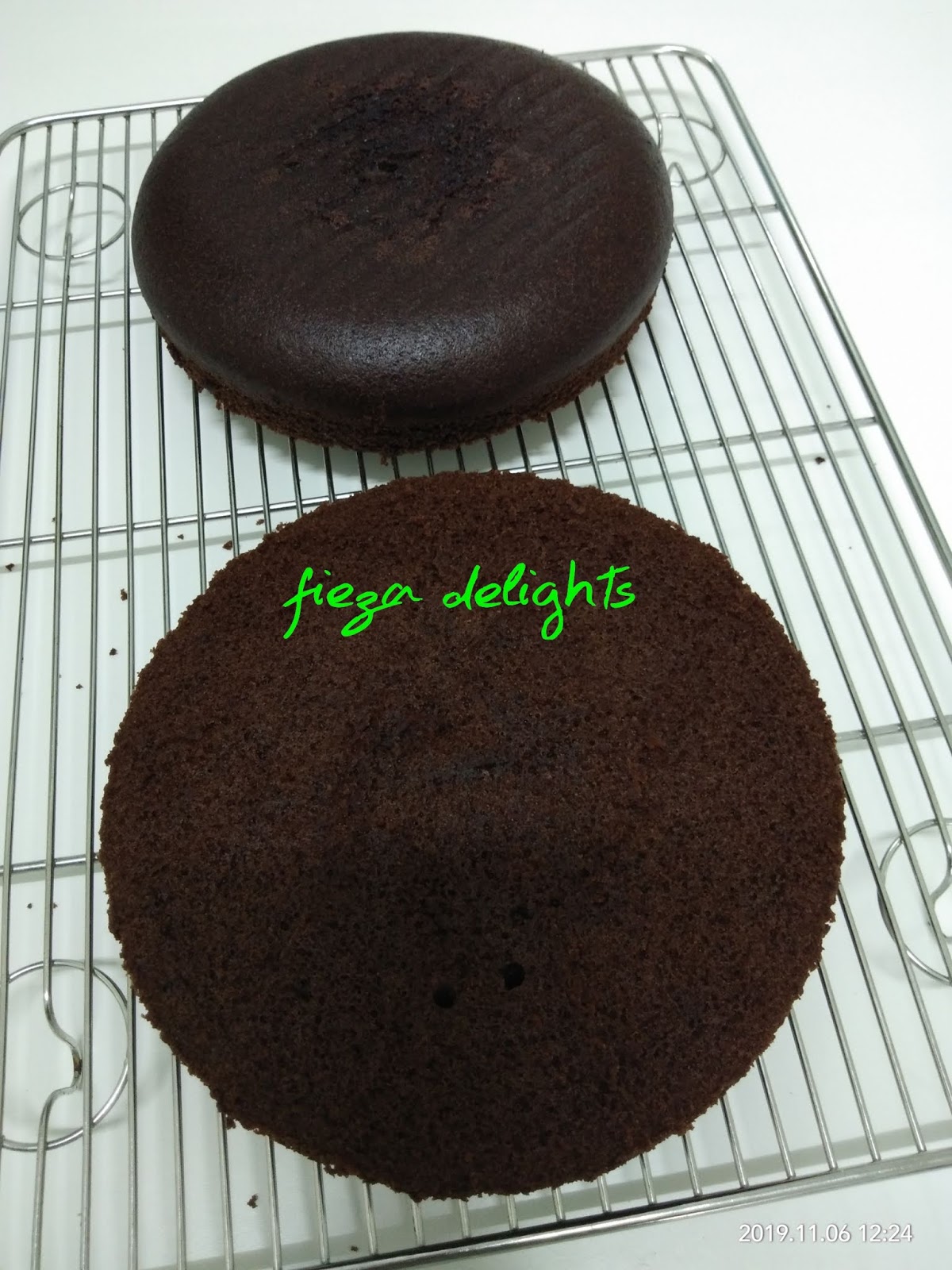 FIEZA DELIGHTS: KEK COKLAT INDULGENCE