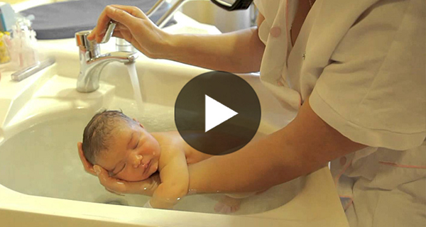I Was Scared By How She Was Washing This Baby… Then I Realized How ...