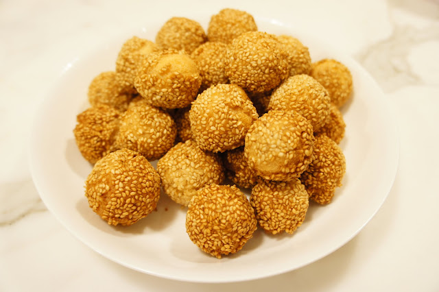 Chinese Sesame Cookie Balls