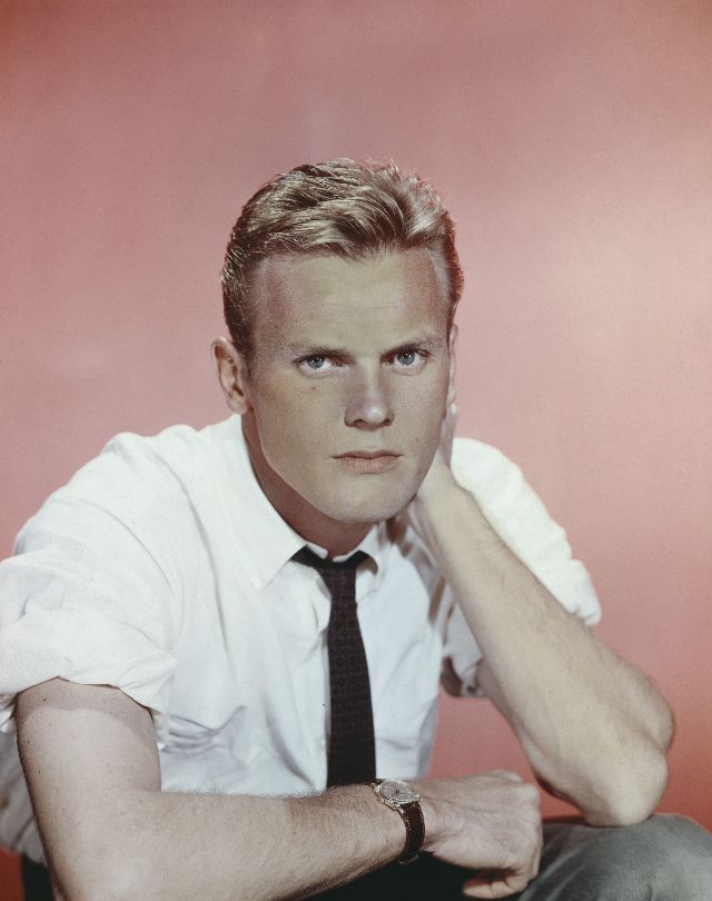 Heartthrob of the ‘50s: A Look Back at a Young and Handsome Tab Hunter ...