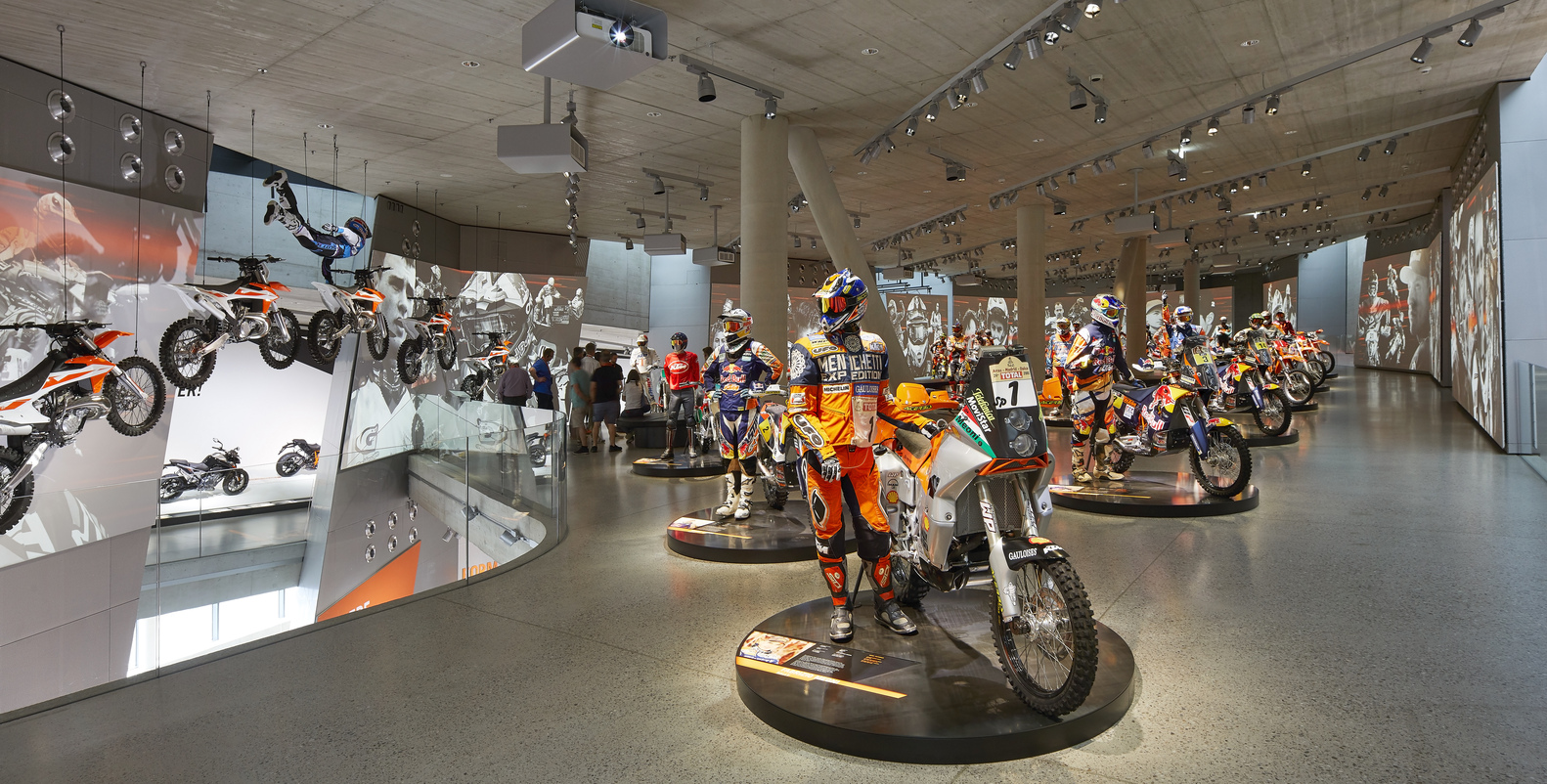 Музей мотоциклов KTM в Австрии