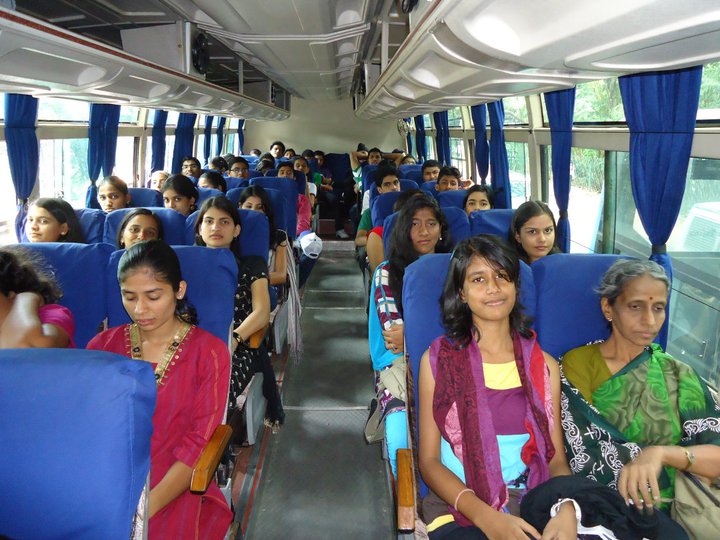 KV CME PUNE-31: Trip to Bangalore Mysore and Ooty by class XII