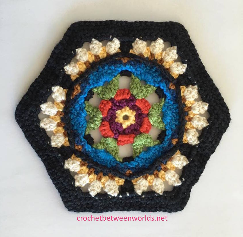 Crochet between worlds: Frida's Flowers CAL - Block 3 - Bird of Paradise