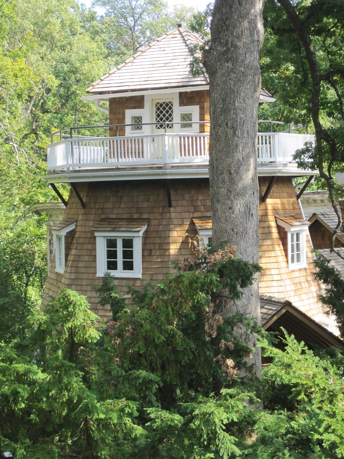 architect design™: National Park Seminary tour