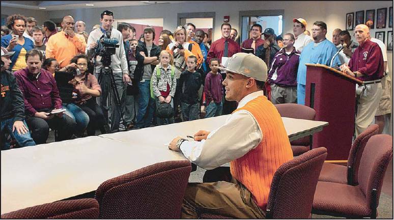 Douglass-Riverview News and Current Events: Swafford, Foreman bound for UT