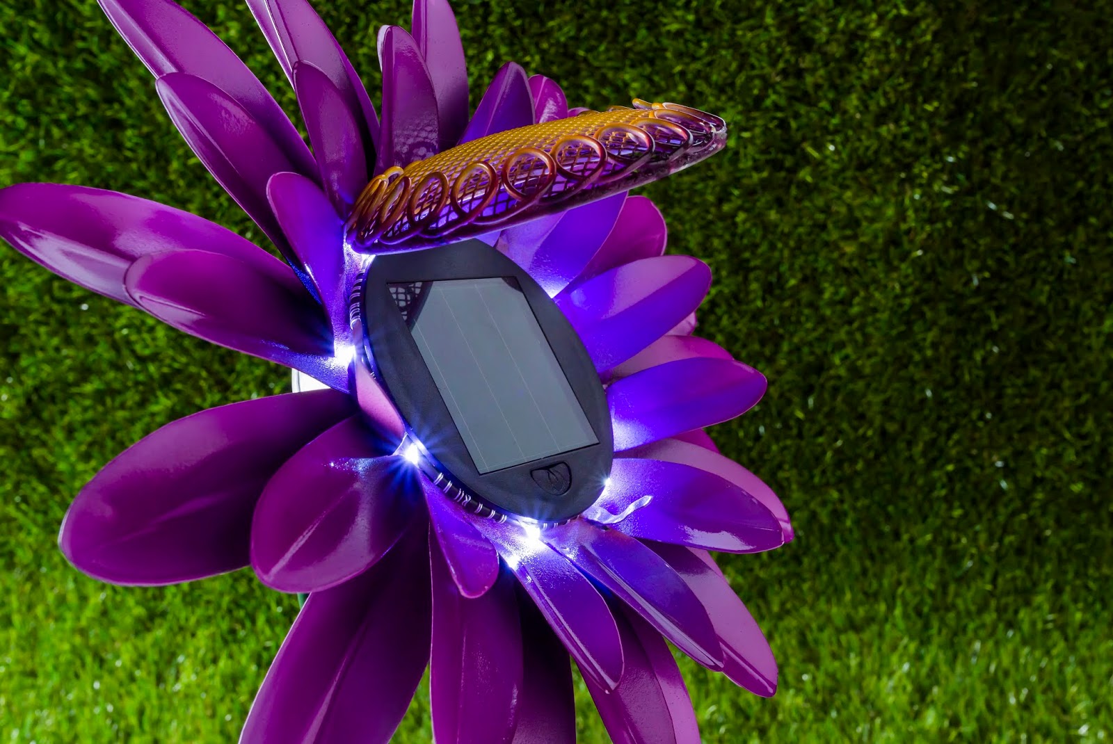 Evergreen Enterprises: Night Garden: Our Latest LED Garden Accessories