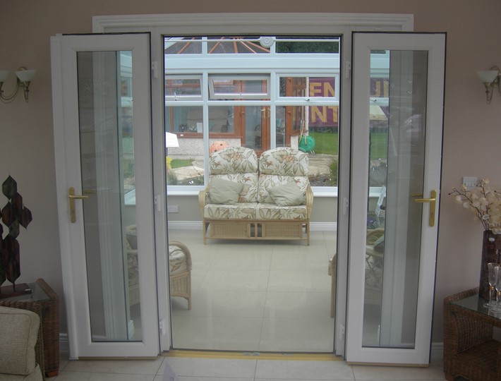 Model Pintu Minimalis Pakai Kaca Inspirasi Top!