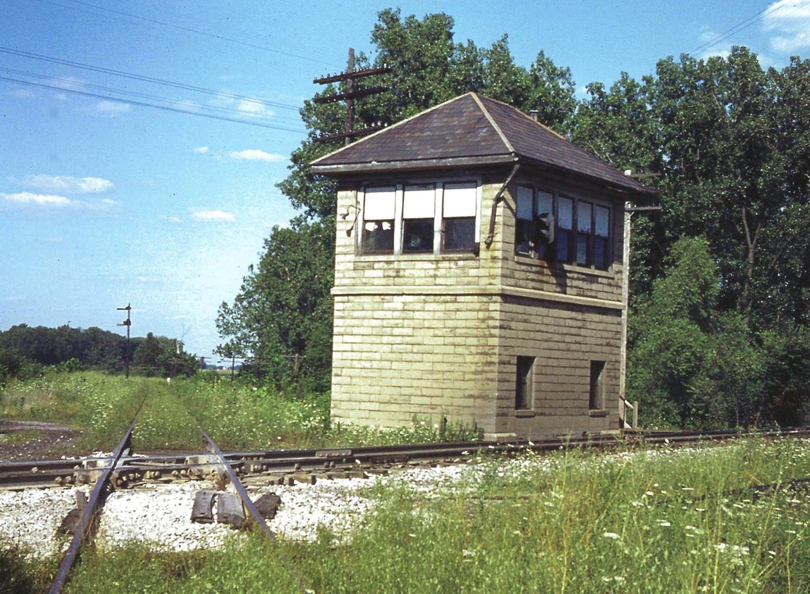 Towns and Nature: Laketon, IN: Historical Newton Tower
