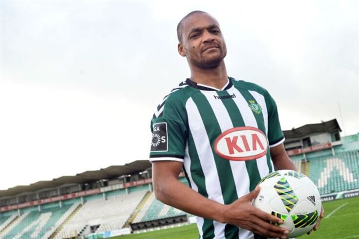 COMÉRCIO E INDÚSTRIA»» Meyong é reforço de peso na equipa sadina ...