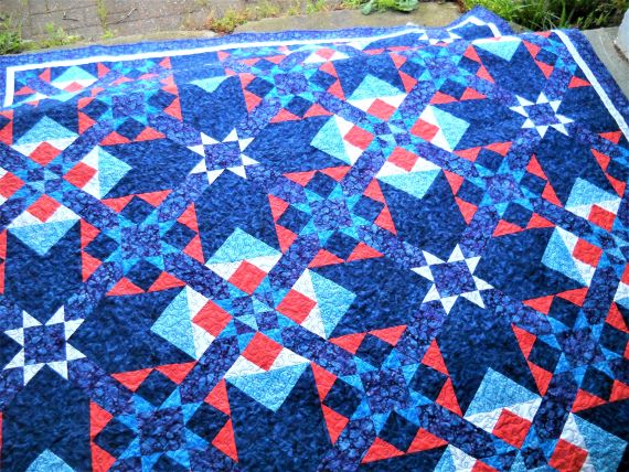 Curlicue Creations: Spangled Quilt and Pattern