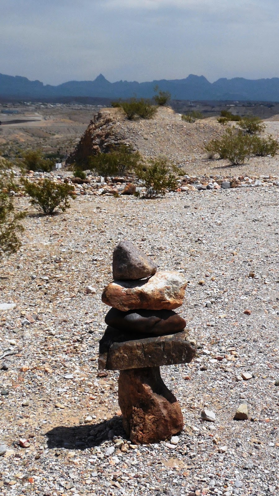 Laughlin Buzz: Laughlin Labyrinth