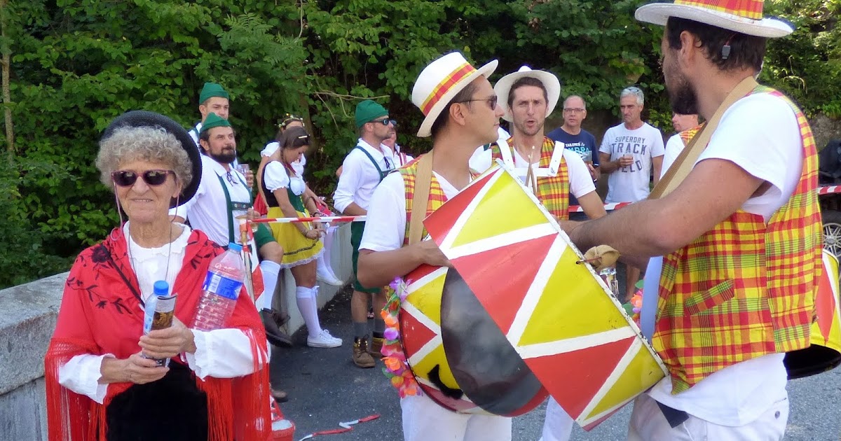 .: Les groupes musicaux.