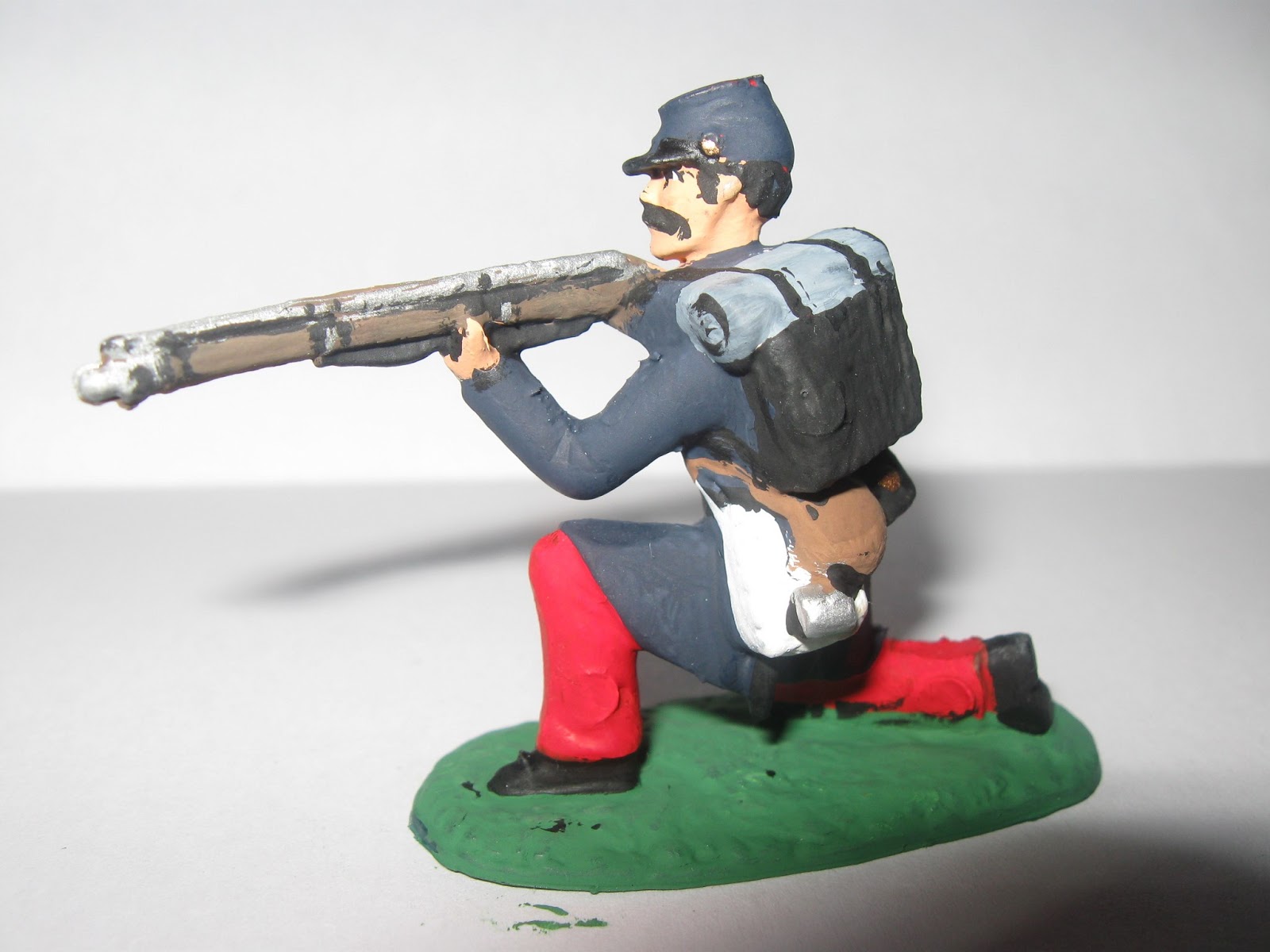 PAINTED PLASTIC SOLDIERS