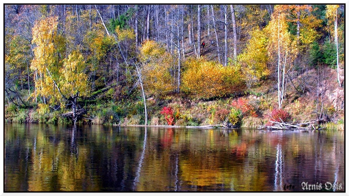 Latvija: Velna ala rudenī / Sigulda