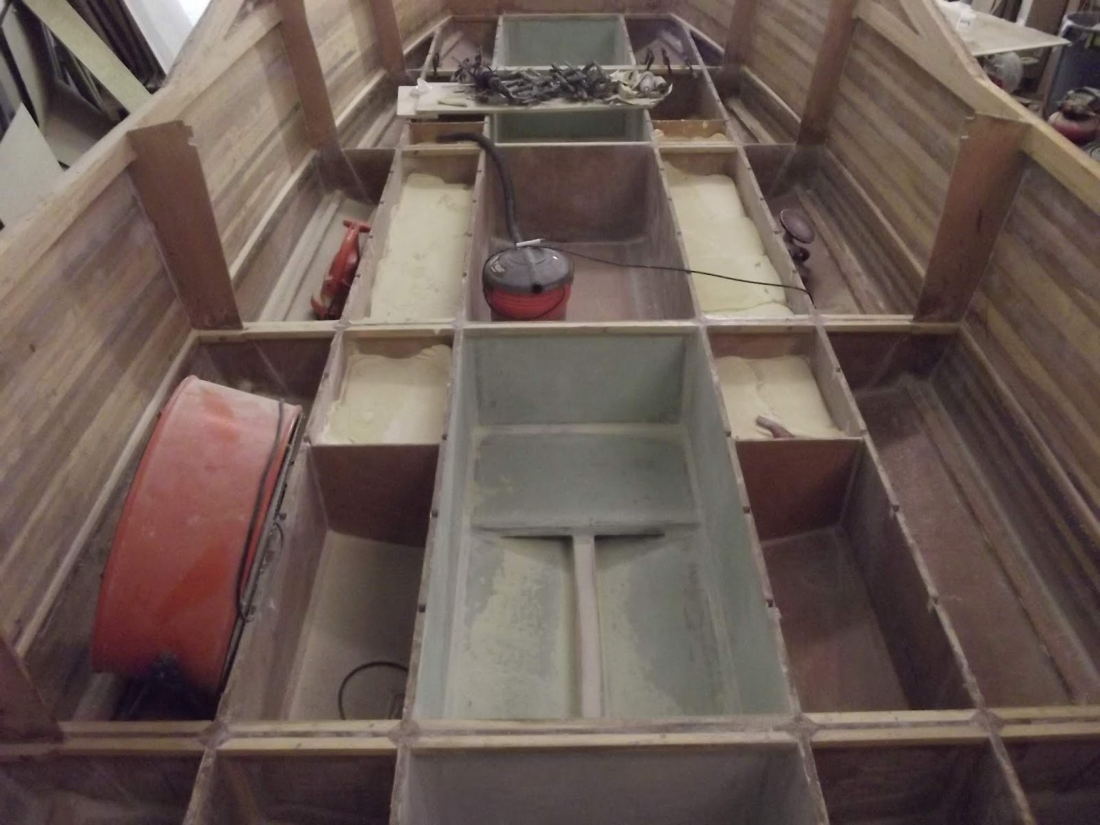 Dudley Dix Yacht Design: Filling the Bilges of the Sportfisherman