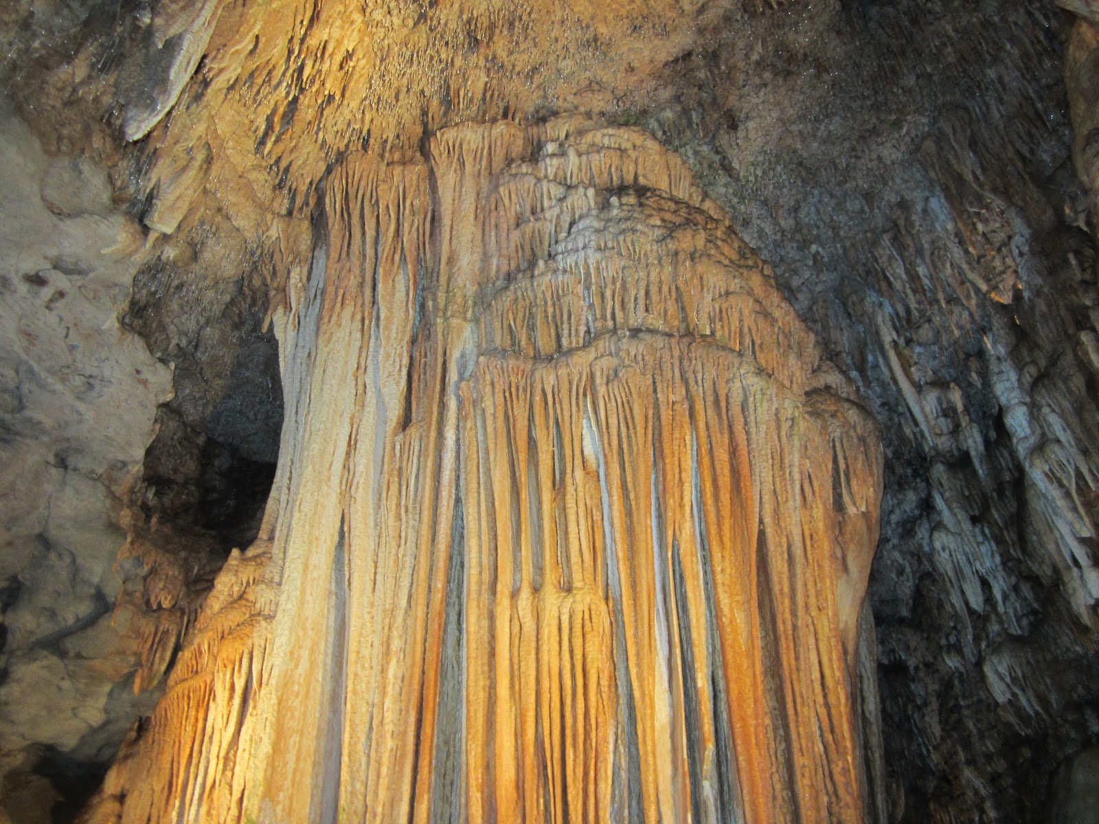 Neat Gemstones: Bridal Cave