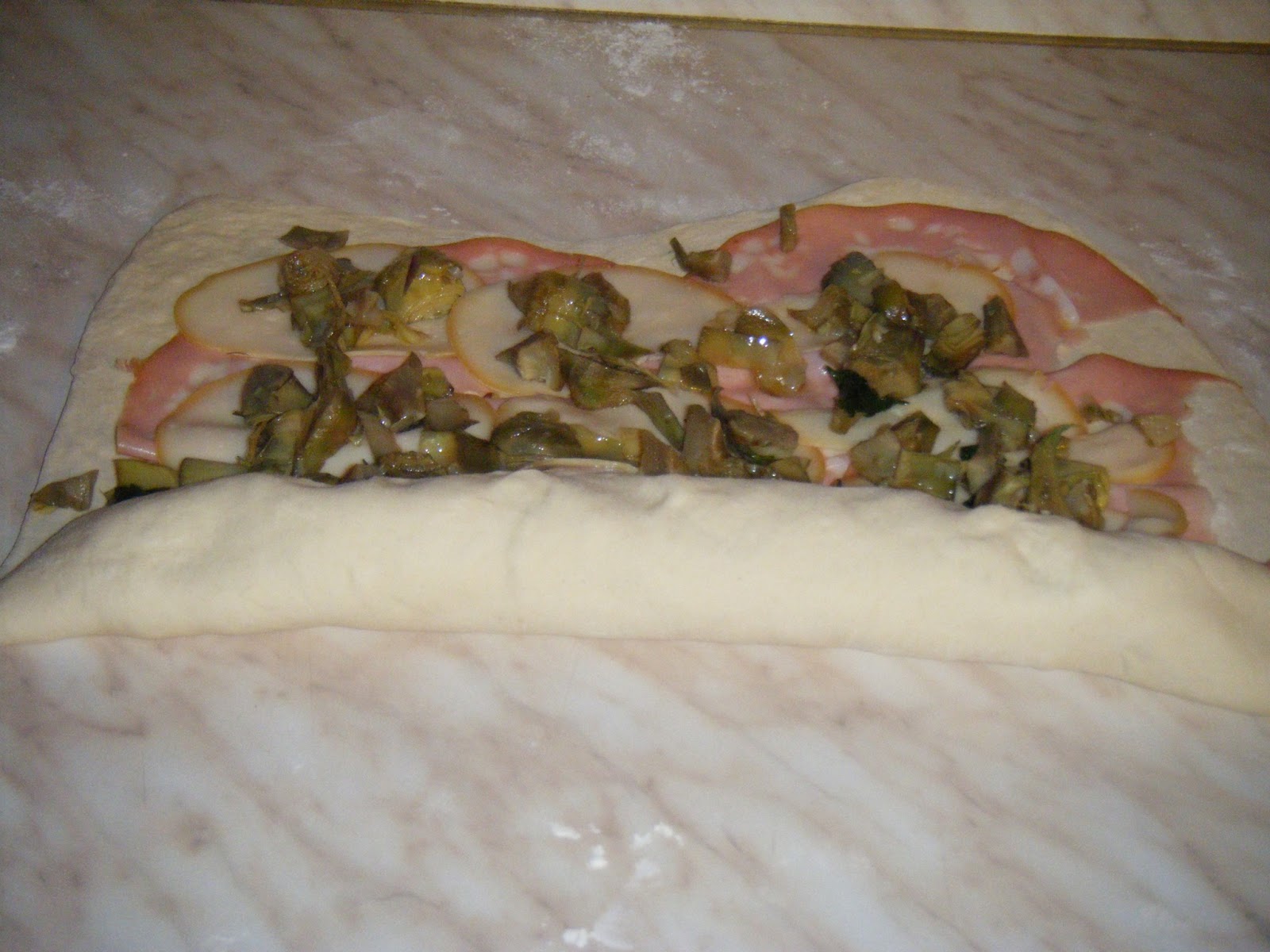 La vispa Teresa: Rotolo con mortadella formaggio e carciofi