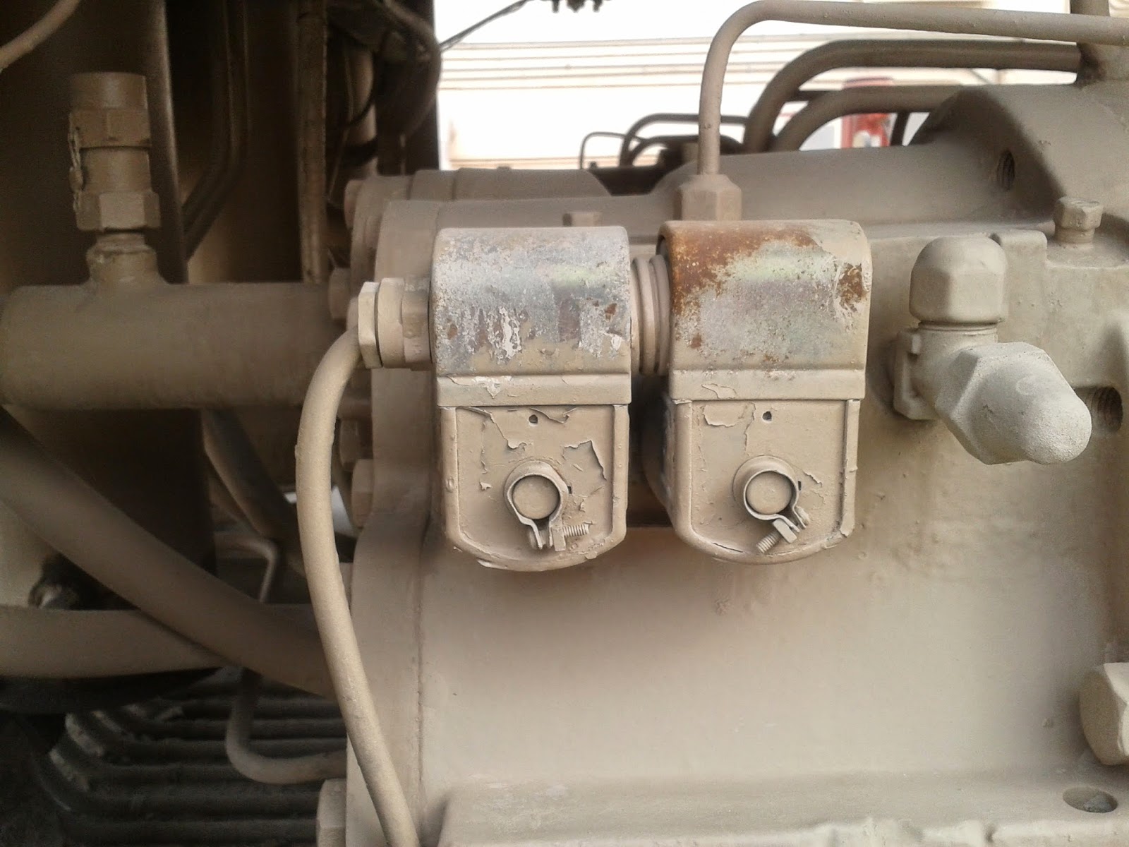 HVAC, CHILLERS, HEATPUMP: Trane Screw compressor air cooled Chiller parts