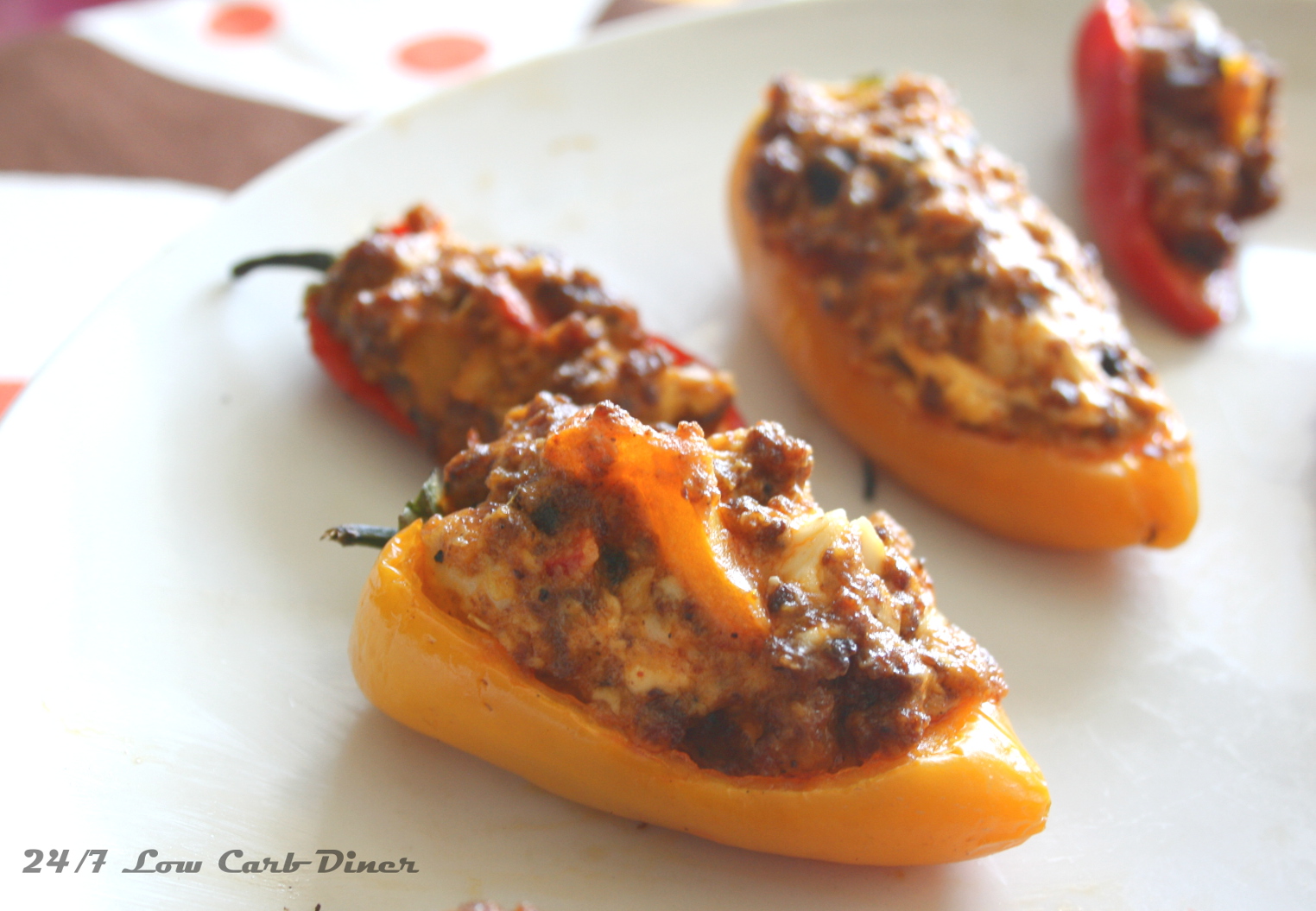 24/7 Low Carb Diner: Chorizo Stuffed Mini Bell Peppers