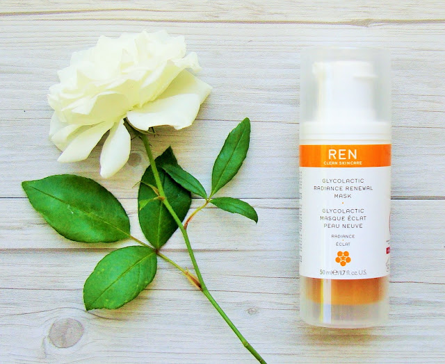 little white truths: Ren Instant Beauty Booster Kit - review