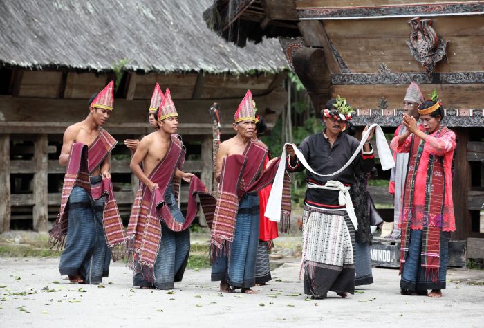 Amazing Indonesia: 11 Principles It Just Possessed by The Batak people!