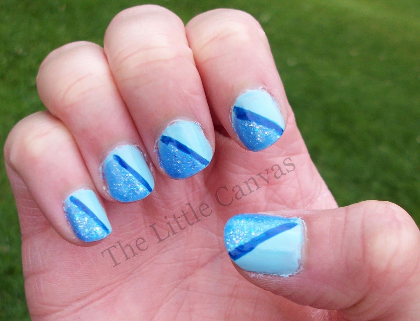 Blue Glitter Nail Art